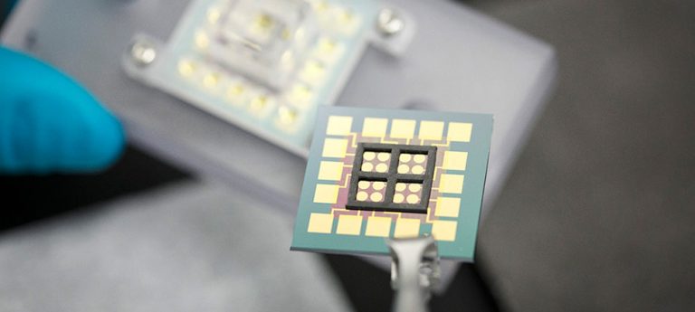 3 Things: UTD Physicist Creates DNA Chip To Study Human Cell » Dallas ... 3 Things: UTD Physicist Creates DNA Chip To Study Human Cell » Dallas ...