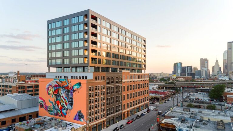 Worldwide Express Is Moving into The Stack in Deep Ellum and 'Hiring ...