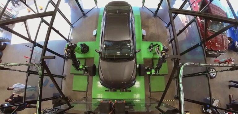 A Robot Is Changing Tires in Arlington » Dallas Innovates