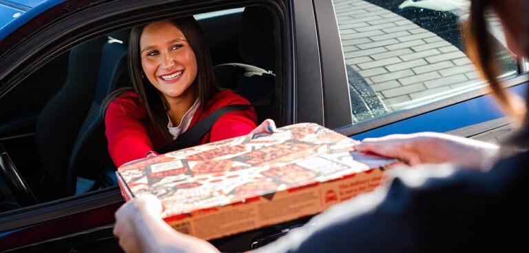 Pizza Hut Pilots New 'Digital Forward' Restaurant Design in North Texas ...