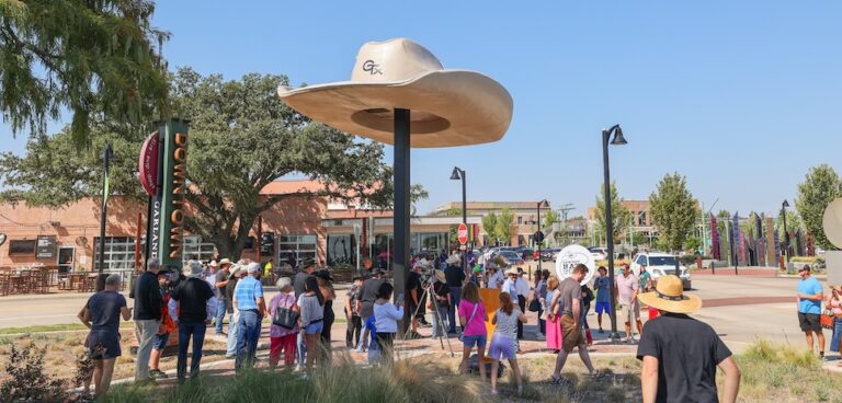 The Last Word: On 'The Big Hat' Installation in Garland, Texas' Cowboy ...